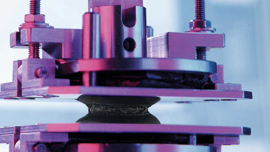 Определение стеклования образцов резины с помощью ДМТА в режиме сжатия ...